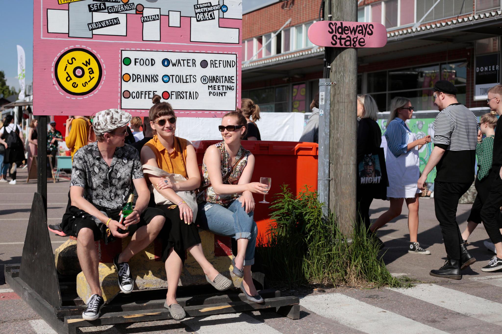 Kommentti: MTV Sideways-festivaaleilla – erityiset pojot bajamajoista ...