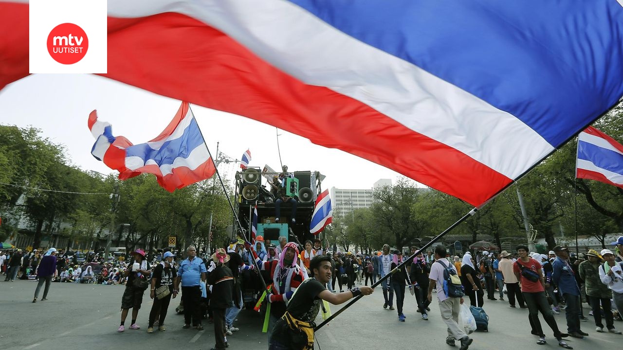 Thaimaan mielenosoitukset yltyivät väkivaltaisiksi - pikkutyttö kuoli ...