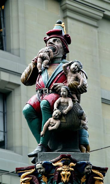 Keskisormi ja lastensyöjäkaivo – Kuvat maailman erikoisimmista ...