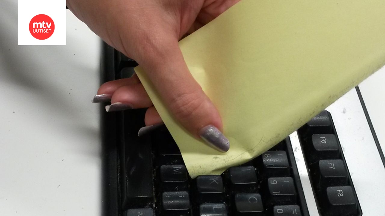 Puhdista näppäimistö Post-it lapulla - MTVuutiset.fi