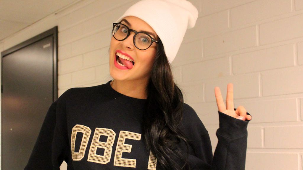 Sara Forsberg juhlii synttäreitään – näin Star Wars -kielen luoja on ...