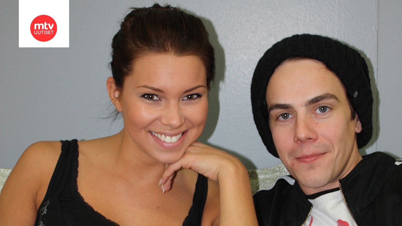 Tanssii Tähtien Kanssa: Viivi Pumpanen paljastaa seksikkäät säärensä - MTVuutiset.fi