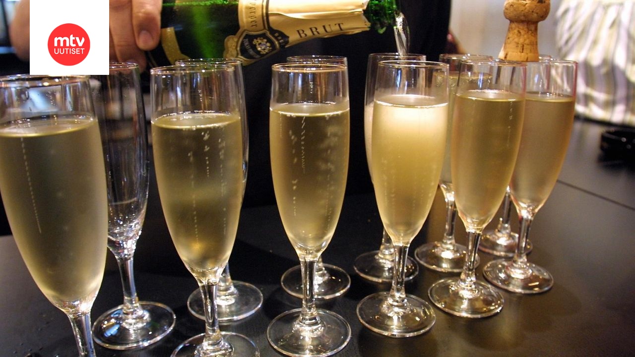 Tästä samppanjapullosta tuli kallein koskaan myyty kuohujuoma – syynä ...
