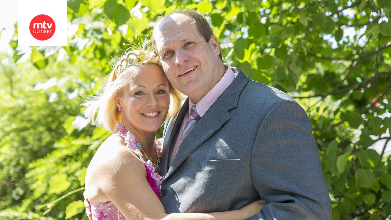 Jätetylle ex-tangokuningas Mika Pohjoselle satelee tukea – "sinä kyllä ...