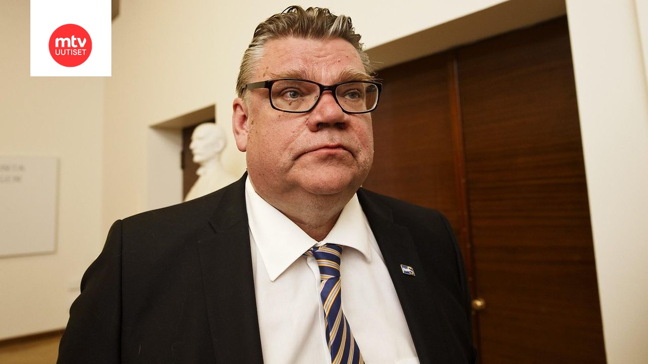 Soini: Hallitus ei ole keskustellut pääministeri Sipilän ...