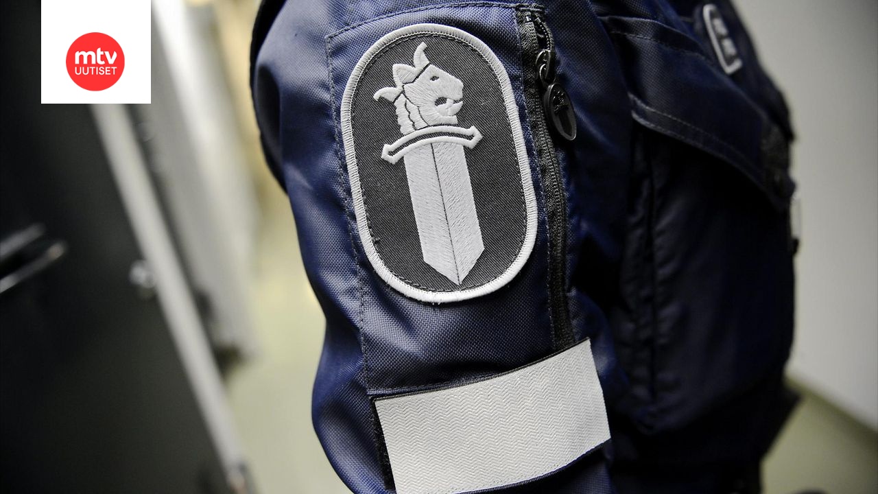 Poliisin kimppuun käytiin metalliketjulla - MTVuutiset.fi