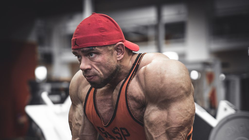 40 vuotta täyttävä Bull Mentula herkkänä: Tulevan vaimon tapaaminen ...