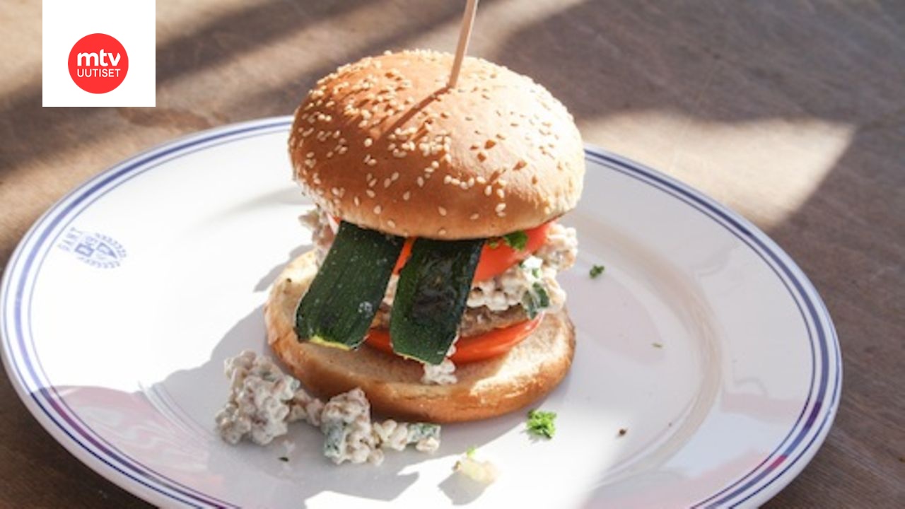 Grillattu pannupihvi, spelttivehnää, omenaa ja fenkolia - Resepti ...