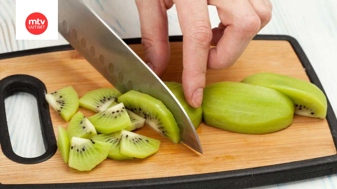 Kuori kiivi näppärästi sekunneissa: Tarvitset vain juomalasin! | Makuja ...