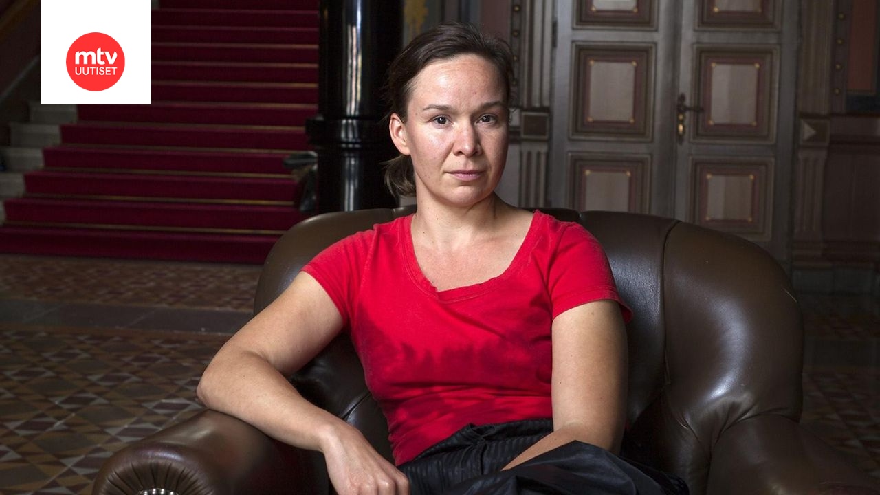 Uutuusohjelman yleisö repesi nauruun! Rosa Meriläiseltä ronski ...