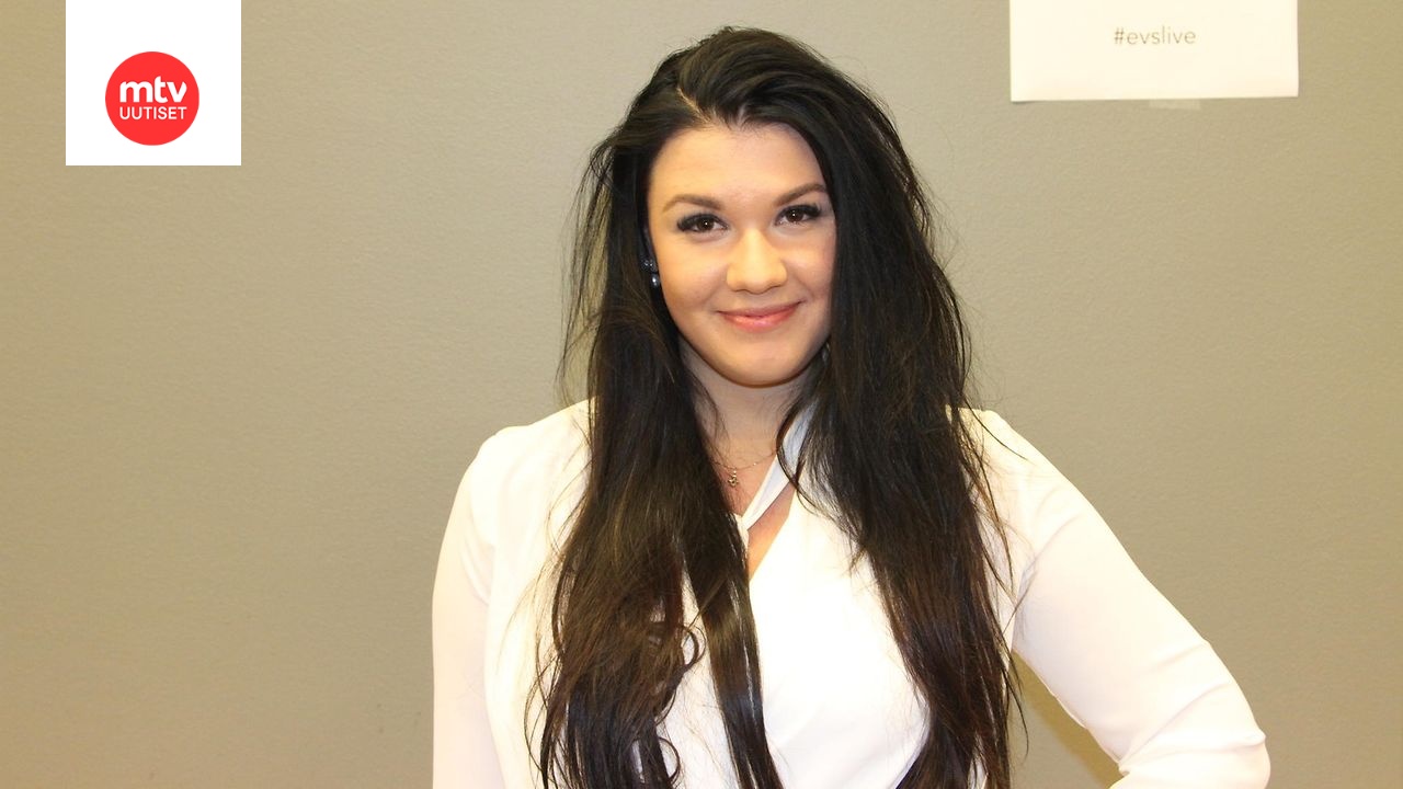 Kristen Vuollet: Lähettelin tuhmia kuvia Axl Smithille ja petyin häneen ...