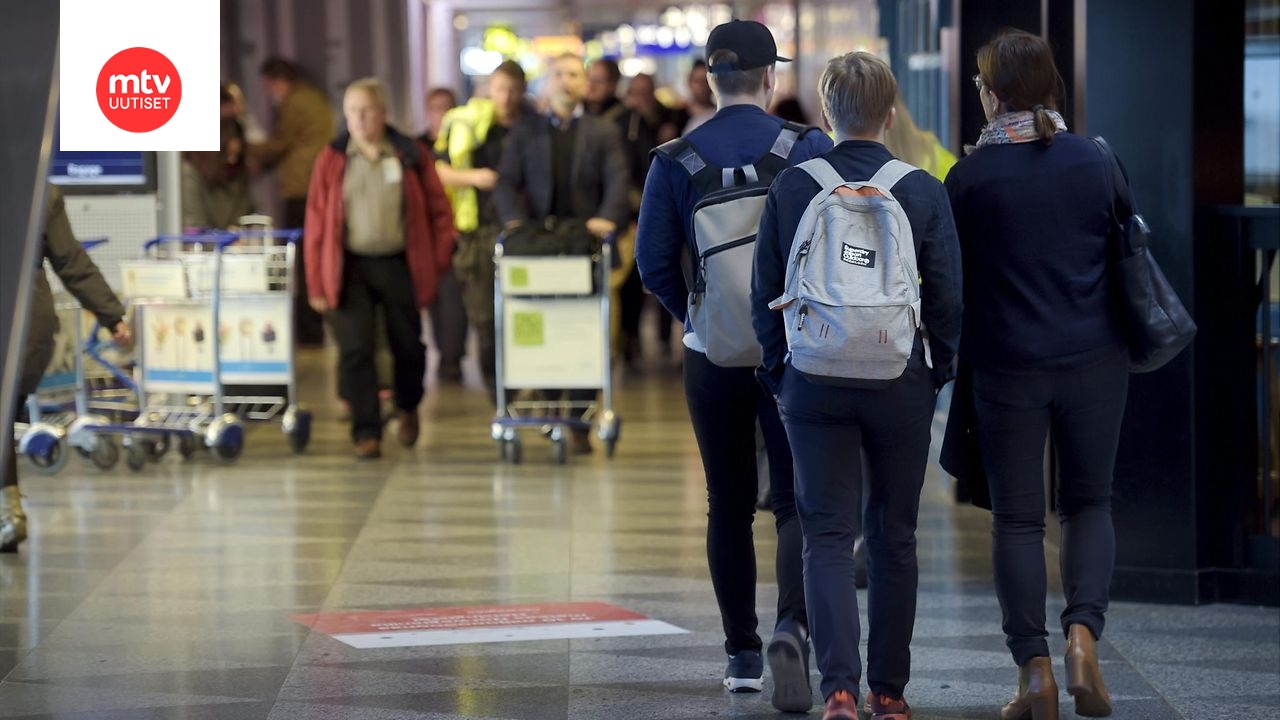 Lentolakko iskee kriittiseen ajankohtaan – matkustajia kehotetaan ...
