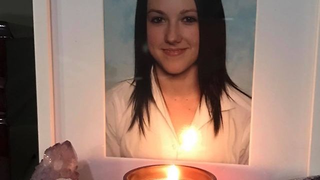 Lehti: Carly, 15, koki kammottavan kohtalon pedofiilin kynsissä – tytön ...