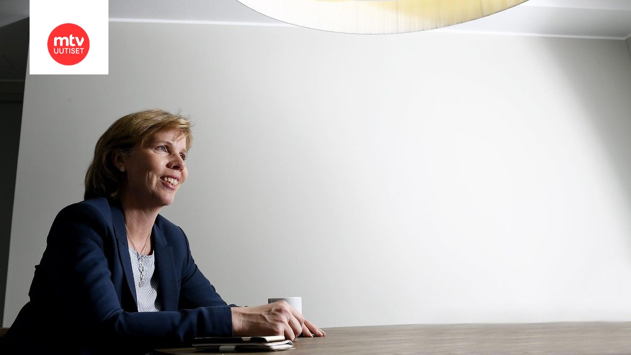 Oikeusministeri Anna-Maja Henriksson: Tartuntatautilain muutos on ...