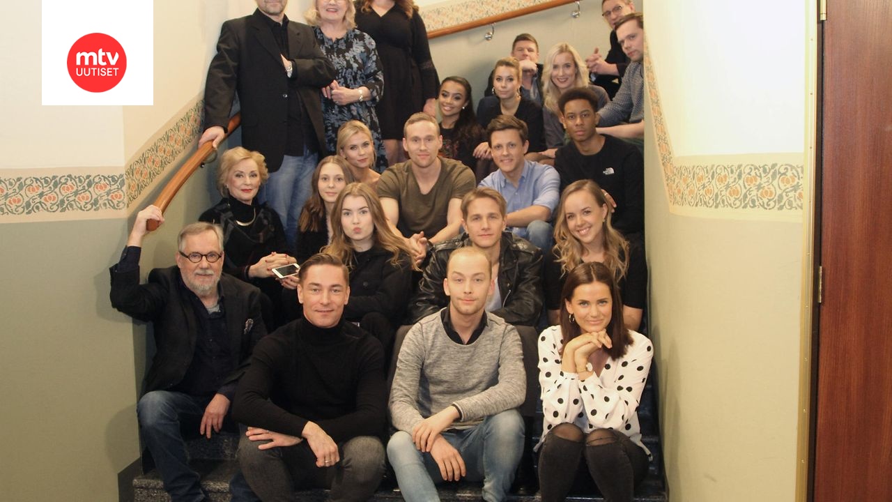 Salkkarit puhuttelee katsojia yhä 19 vuoden jälkeen – fanit kertovat ...