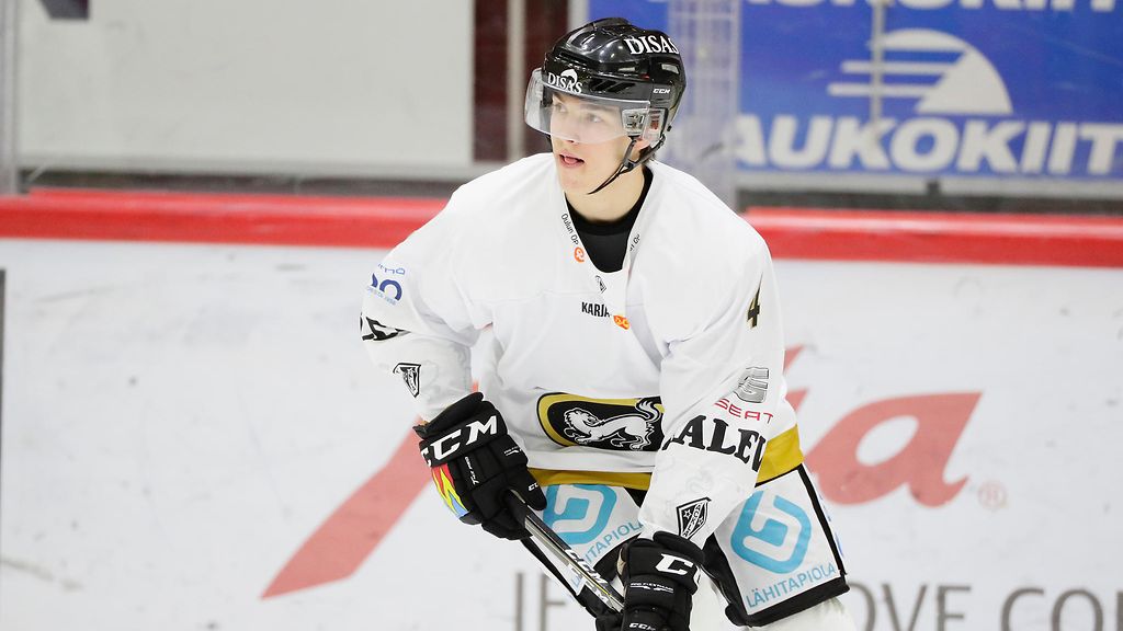 Kiekko talteen! Kärpät-puolustaja runnoi uran avausmaalinsa - MTVuutiset.fi