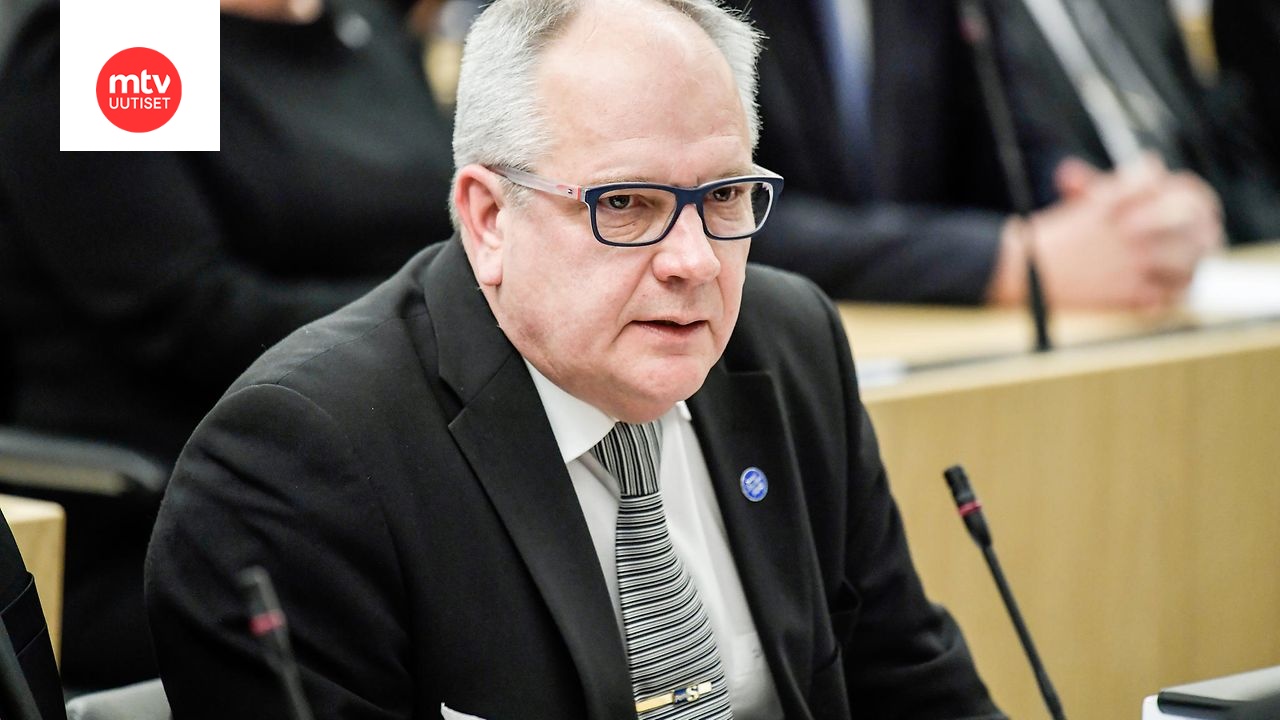 Kaj Turunen loikkaa sinisistä kokoomukseen – yksi puolueen johtohahmoja ...