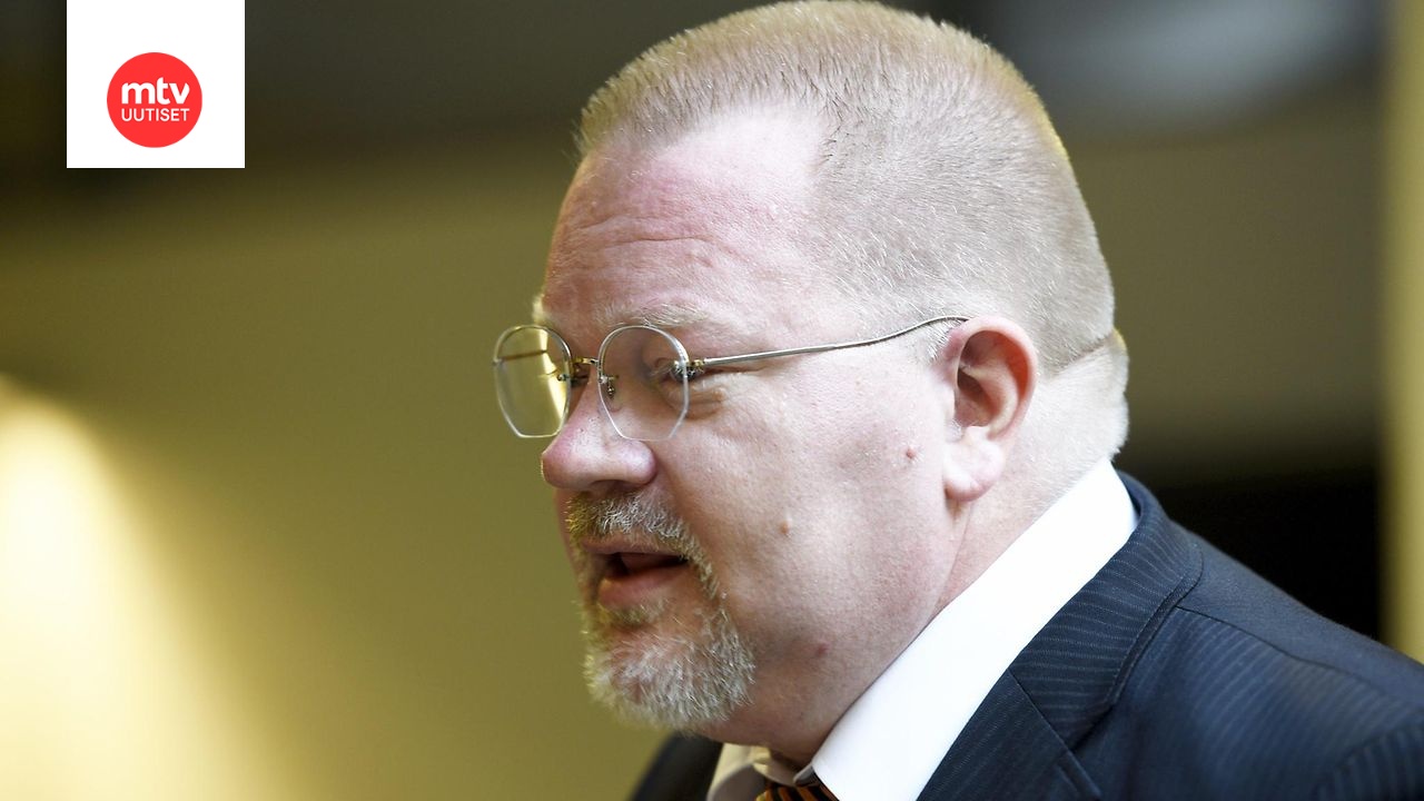 Johan Bäckman kiistää Ylen toimittajan vainoamisen – hänen mukaansa ...