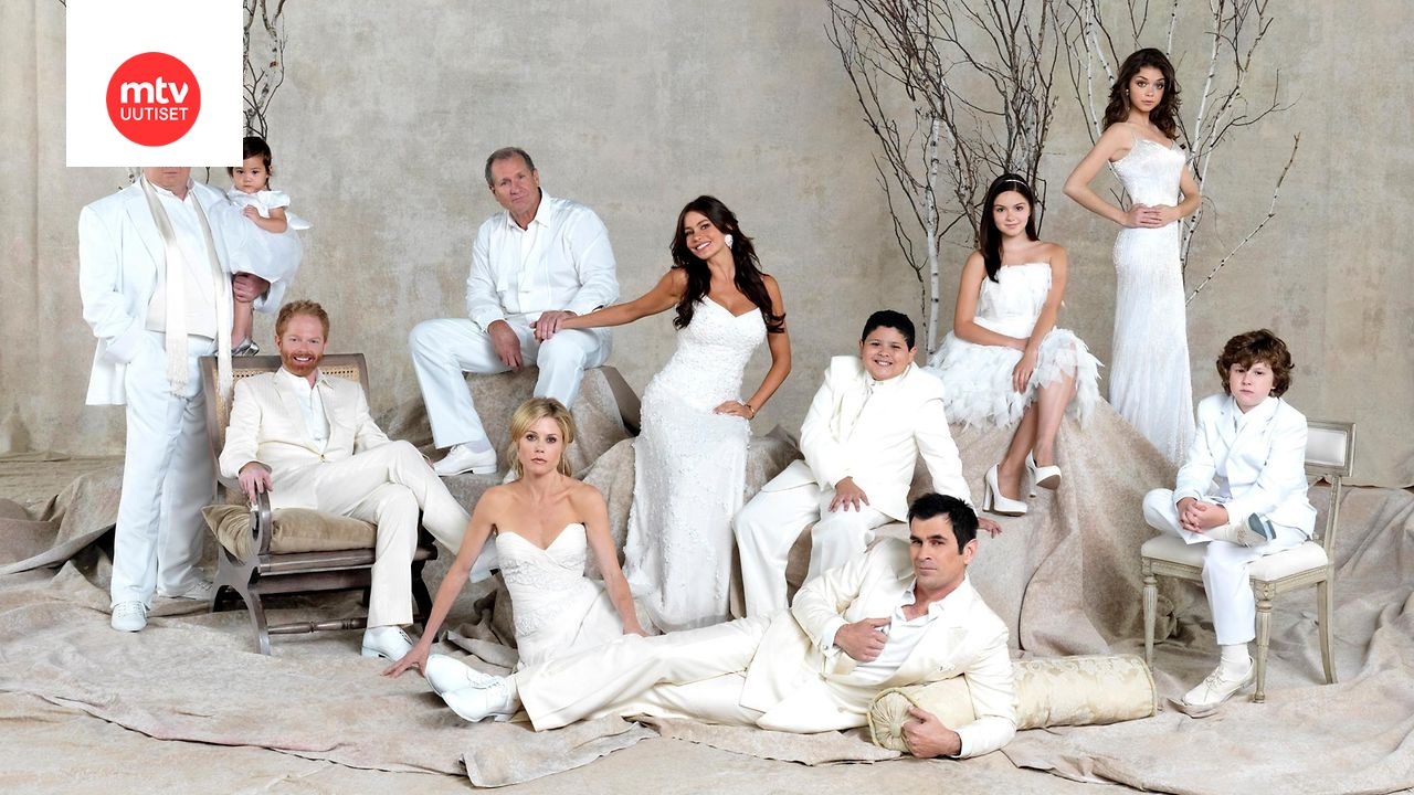 Moderni perhe -sarjan Ariel Winter otti kantaa mielipiteitä jakavaan ...