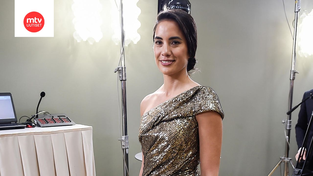 Jasper Pääkkösen naisystävä hehkuttaa Linnan juhlia: "Suuri kunnia ...