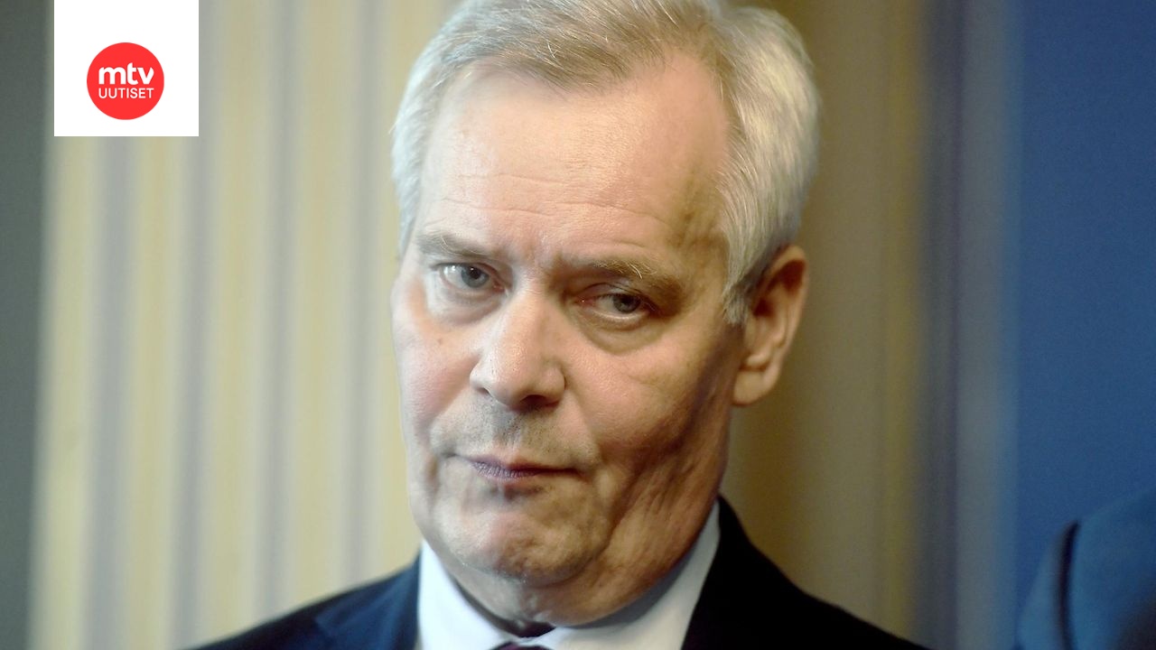Tapio Nurmisen kommentti: Neuvottelukettu Antti Rinne ajautui heti EU ...