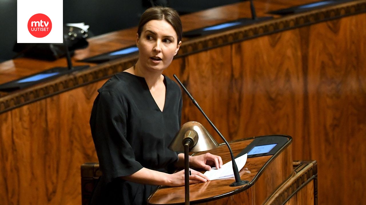 Eeva Kalli pyrkii Keskustan eduskuntaryhmän puheenjohtajaksi ...