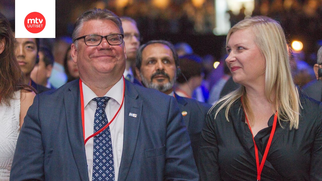 Timo Soini kiittää vaimoaan poliittisesta urastaan – vaihtoehtona oli ...