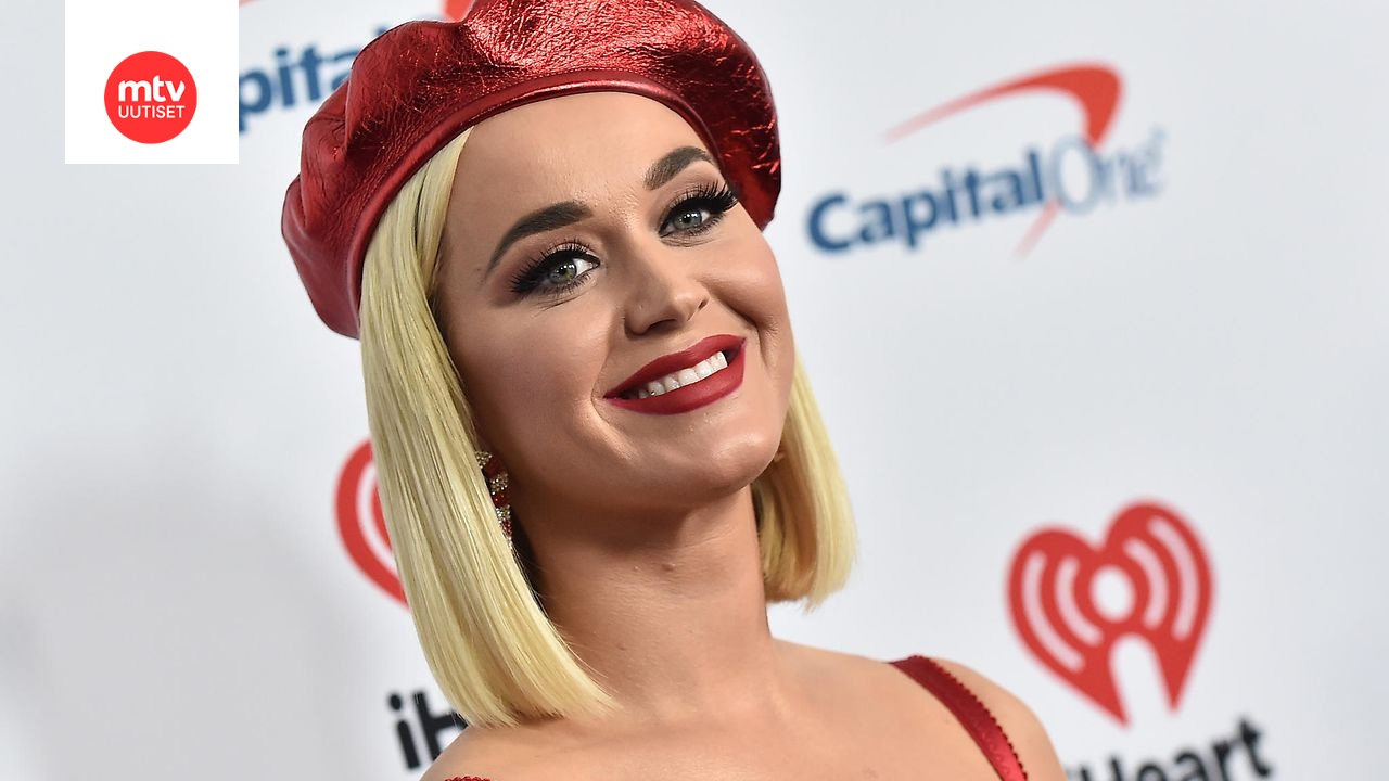 Katy Perry myi viiden studioalbuminsa oikeudet päätähuimaavalla ...