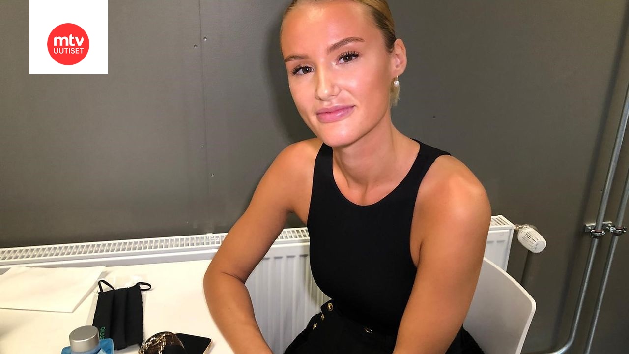 Beata Papp julkaisi harvinaisen kuvan 80 vuotta täyttäneen mumminsa ...