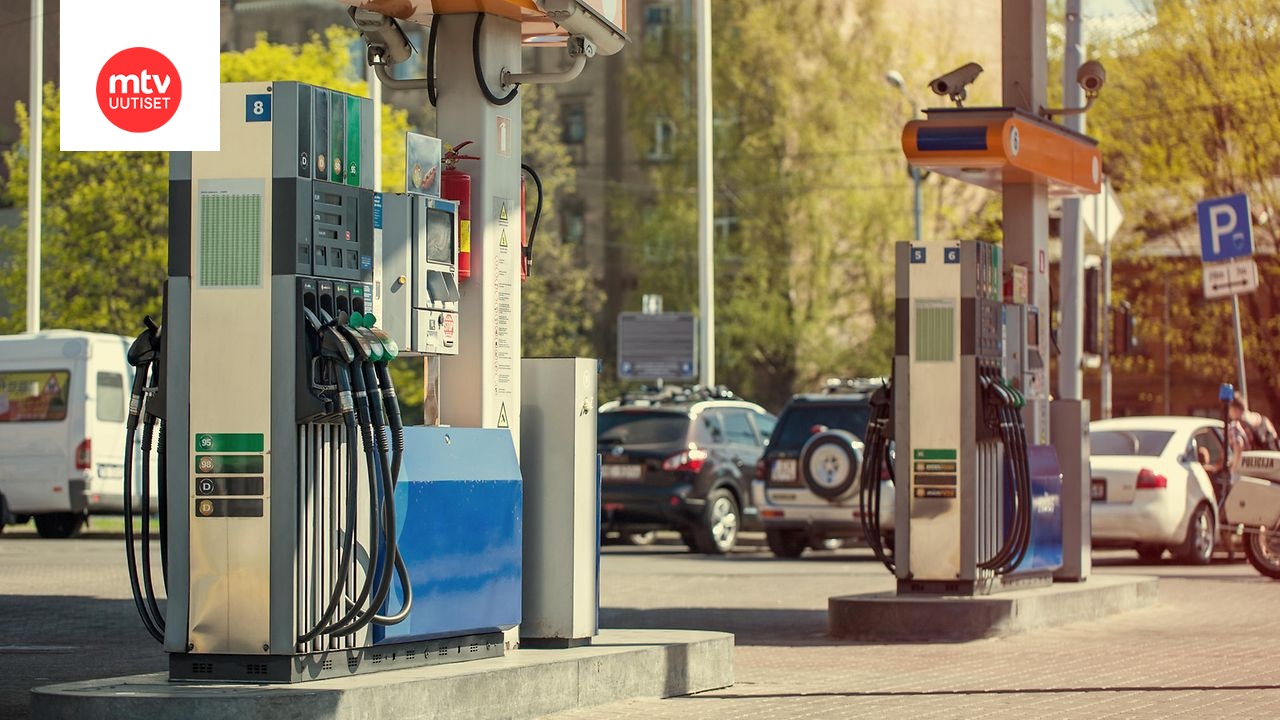 Näin käy, jos törmää bensa-aseman polttoainepumppuun - MTVuutiset.fi