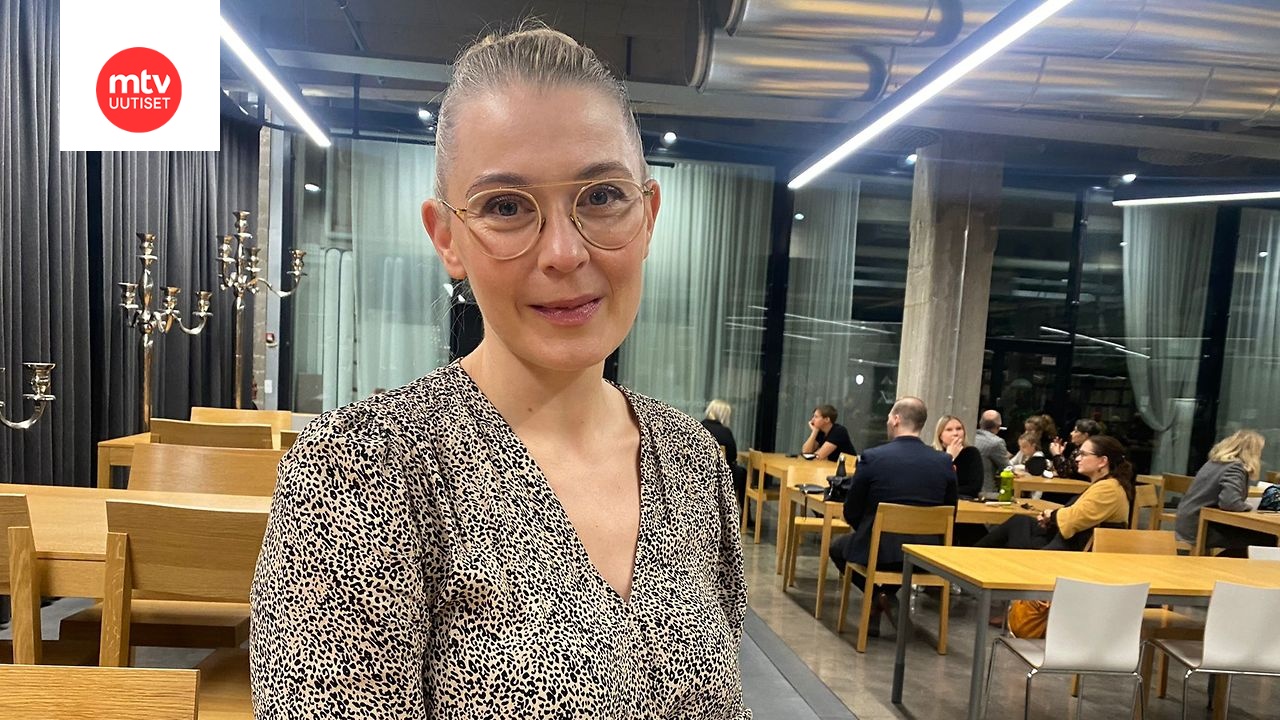 Salkkarit-tähti Monika Lindemanilla ja TTK-tanssiopettajalla Kia ...