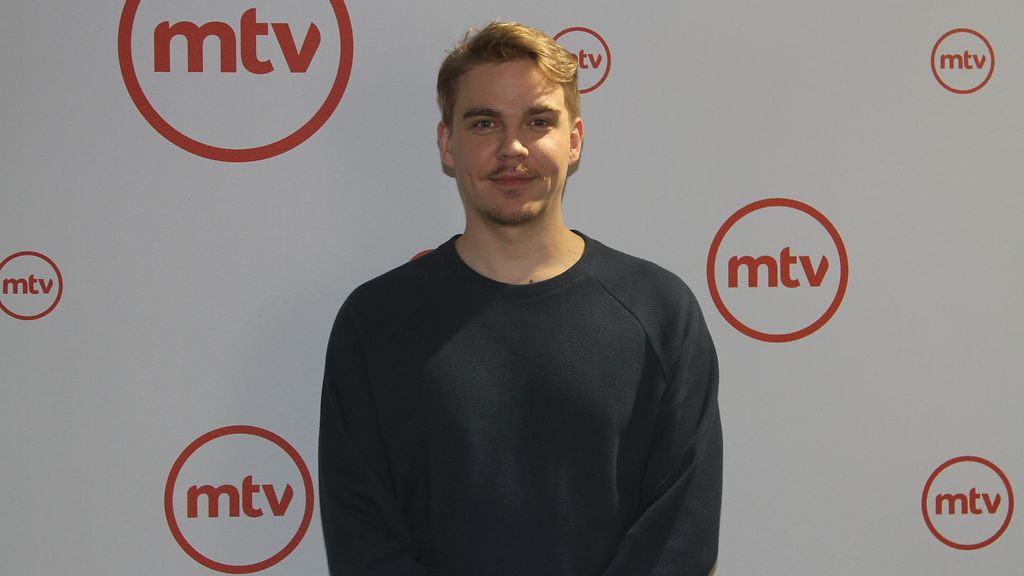 Aku Sipola julkaisi kuvan teinivuosiltaan - MTVuutiset.fi