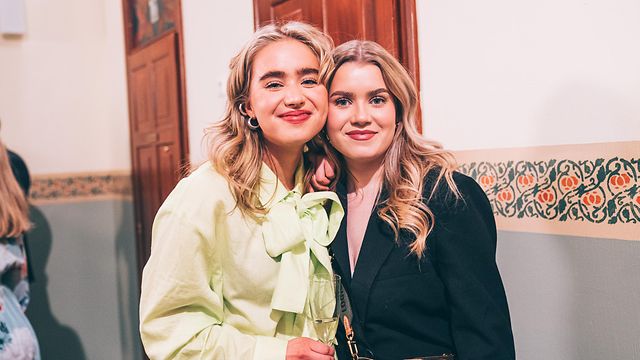 Salkkarit-tähdet Olga Heikkala ja Vivi Wahlström paljastavat podissa ...