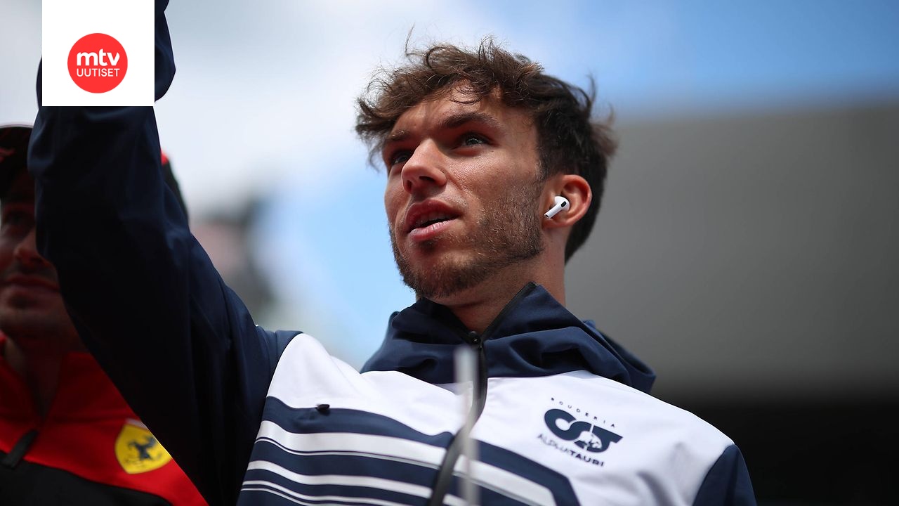 AlphaTaurin kuntovalmentaja Pyry Salmela postasi lomakuviaan ...