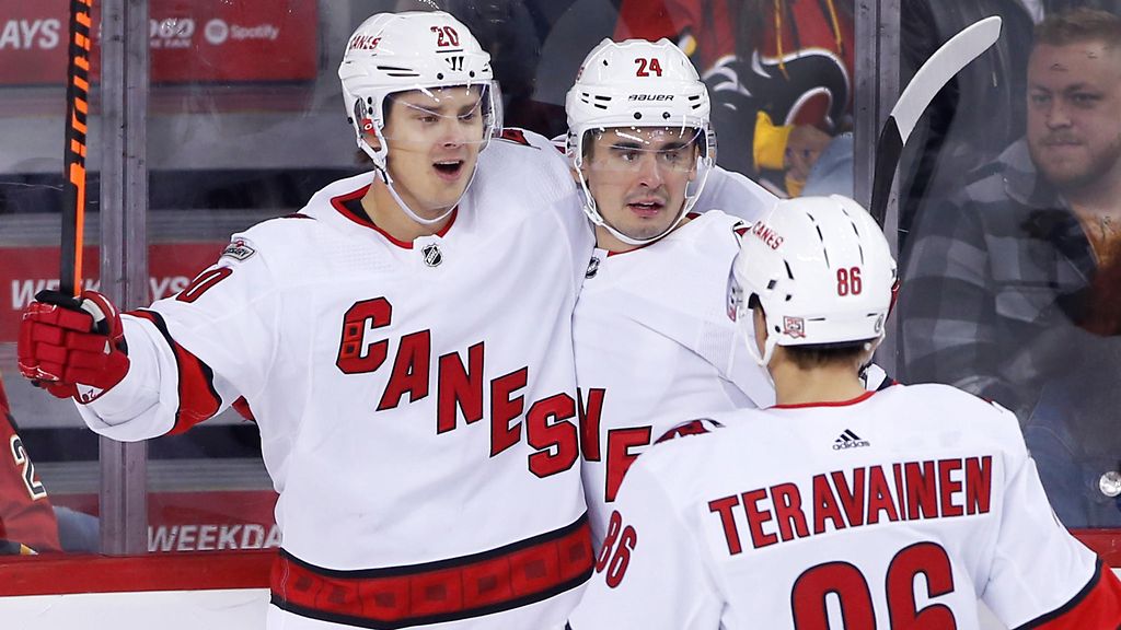 Sebastian Aho synkensi Vancouverin tuskaa – NHL-konkari rikkoi huiman ...