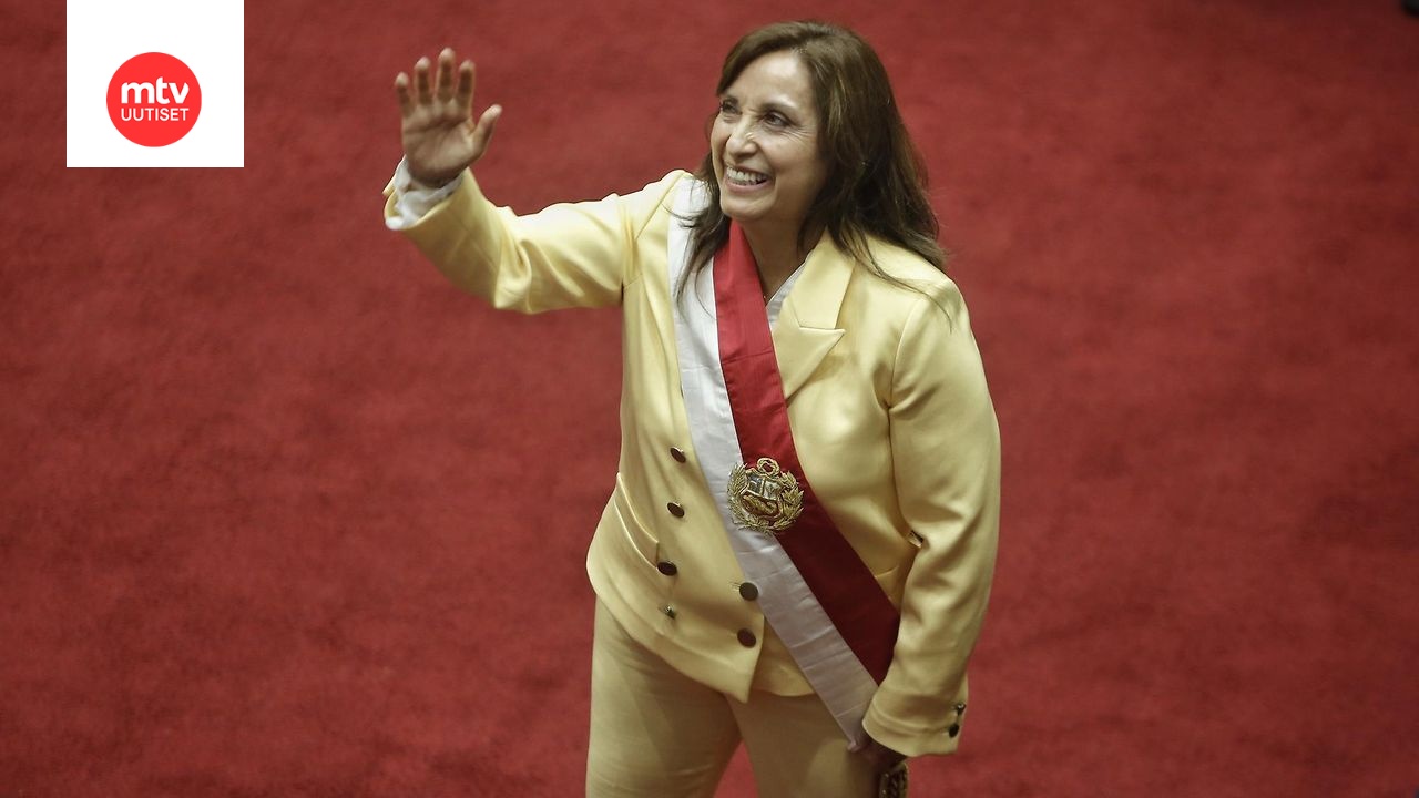 Perun presidentti vetoaa aselevon puolesta – mielenosoituksissa marssi ...