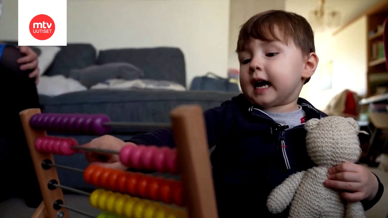 Teddy Hobbs on kaikkien aikojen nuorin Mensan jäsen Isossa-Britanniassa ...