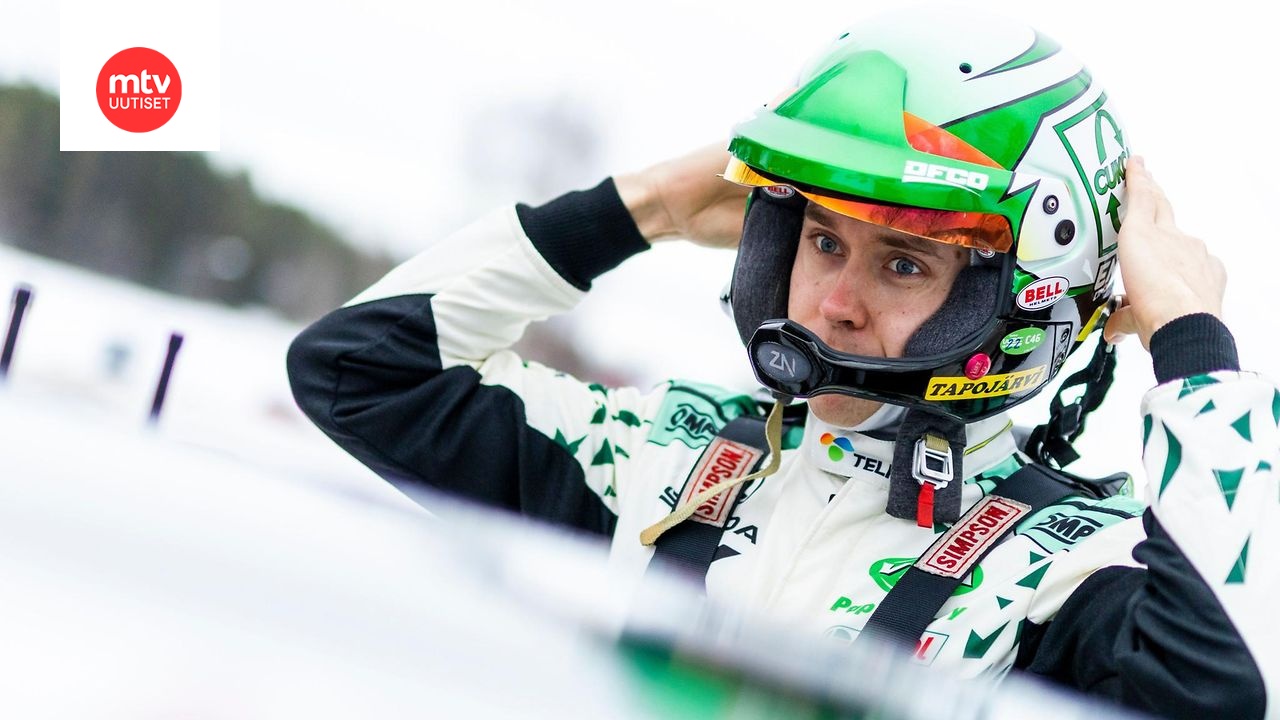 Ruotsin MM-ralli: Emil Lindholm lumipenkkaan, Reeta Hämäläinen tuuletti ...