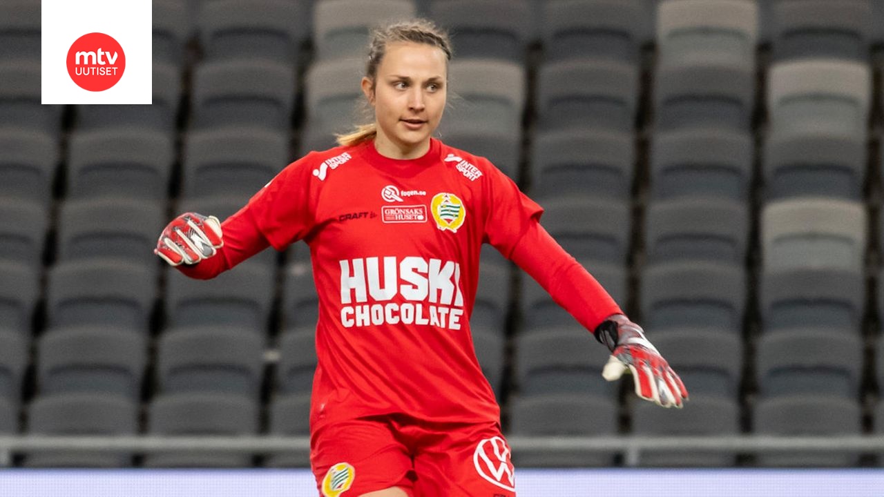 Helmarit-vahti Anna Tamminen suuteli vastustajaa, Ruotsissa nousi kohu ...