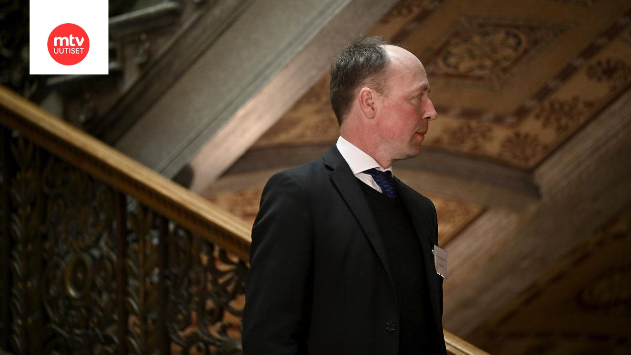 Eduskunnan puhemieheksi on valittu perussuomalaisten Jussi Halla-aho ...