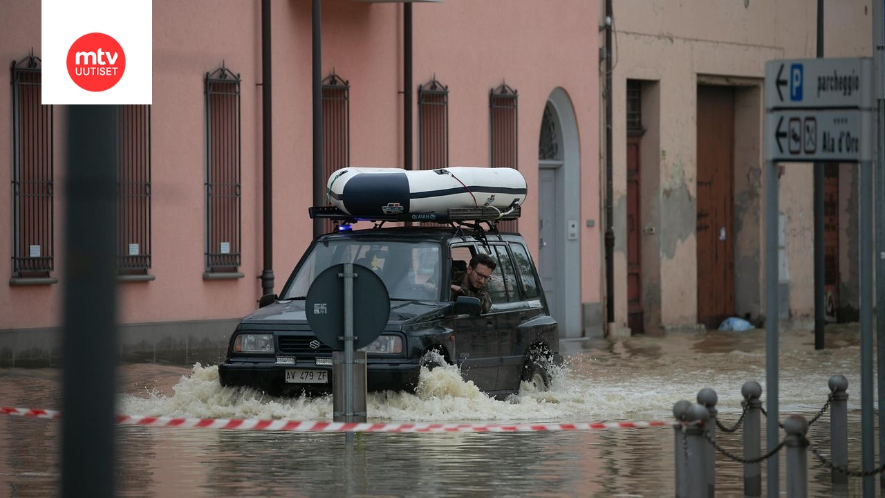 Italian tulvissa kuollut 14, ainakin 36 000 joutunut jättämään kotinsa ...