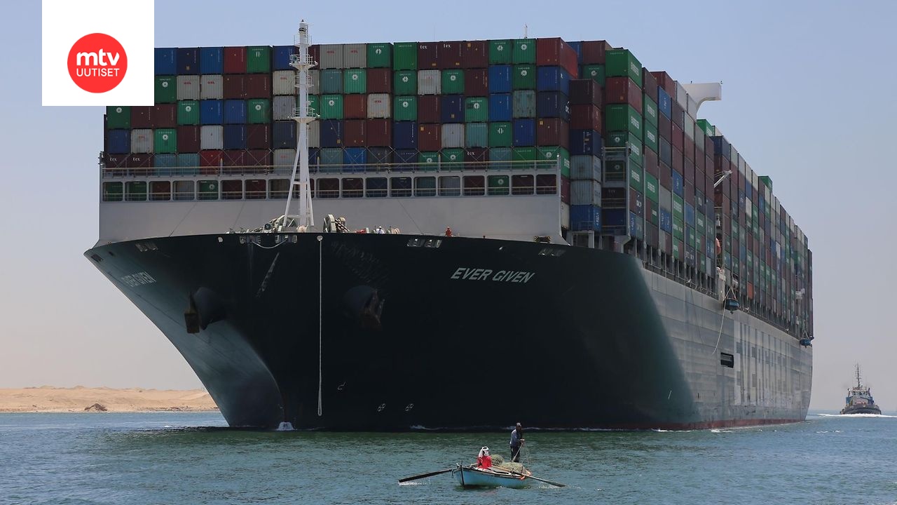 Suuri laiva jumissa Suezin kanavassa - MTVuutiset.fi