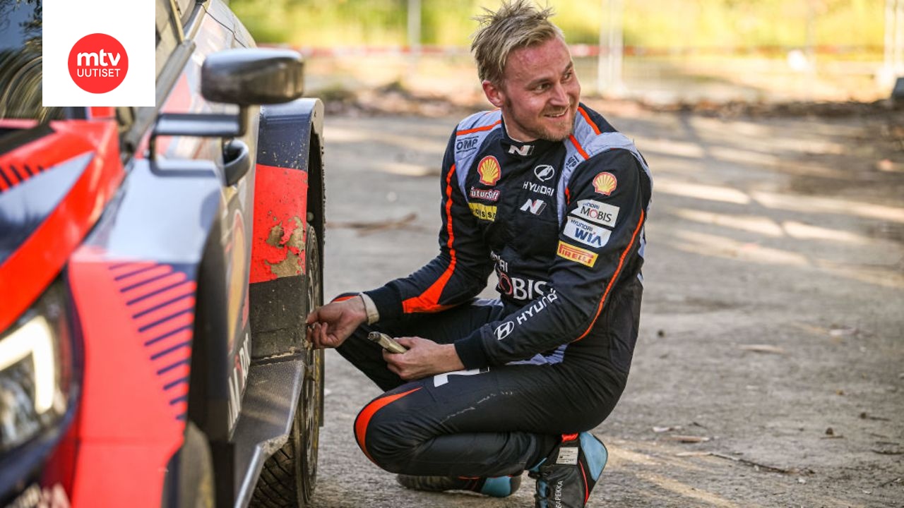 MM-ralli: Hyundai-pomo Cyril Abiteboulilta iso hatunnosto Esapekka Lapin suuntaan - MTVuutiset.fi