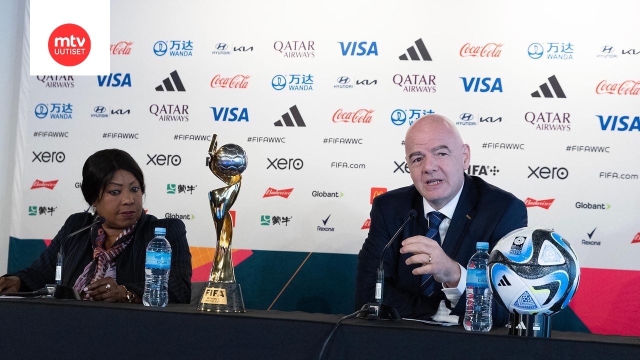 FIFA-pomo Gianni Infantino jakoi kipinöivää tekstiä naisista ...