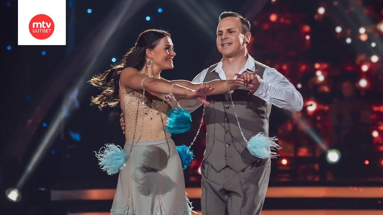 Helena Ahti-Hallberg hämmästeli yhtä asiaa Matti Suur-Hamarin tanssissa ...