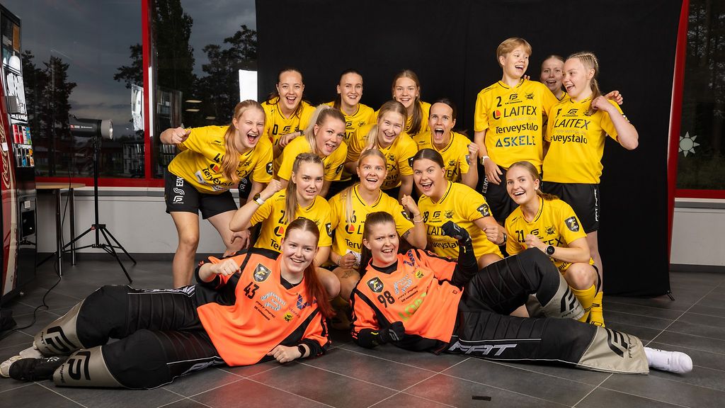 Salibandy, naisten MM 2023: Miisa Turunen, 18, on herättänyt huomiota ...