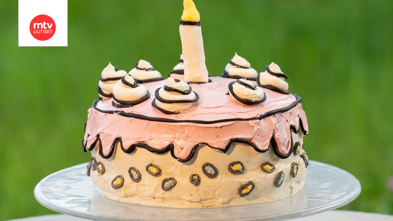 Koko Suomi leipoo: Pinkki kreemifantasia, Siirin resepti - Resepti ...