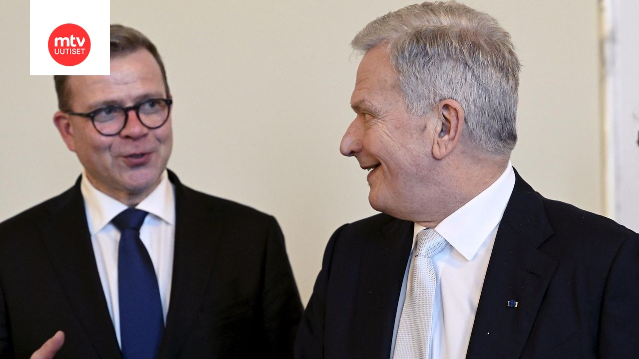 Valtioneuvostolta lahja kautensa päättävälle Sauli Niinistölle - MTVuutiset.fi