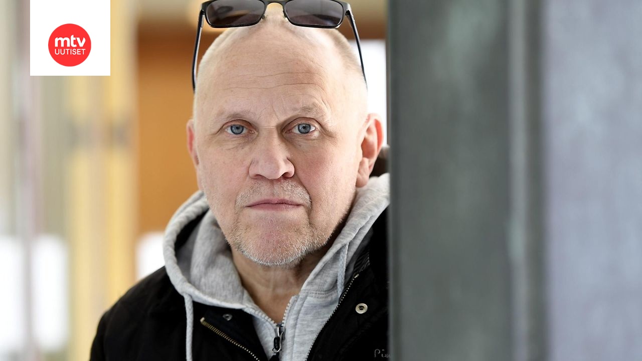 Martti J. Kari muisteli elämäkerrassaan lentoja Neuvostoliiton ...