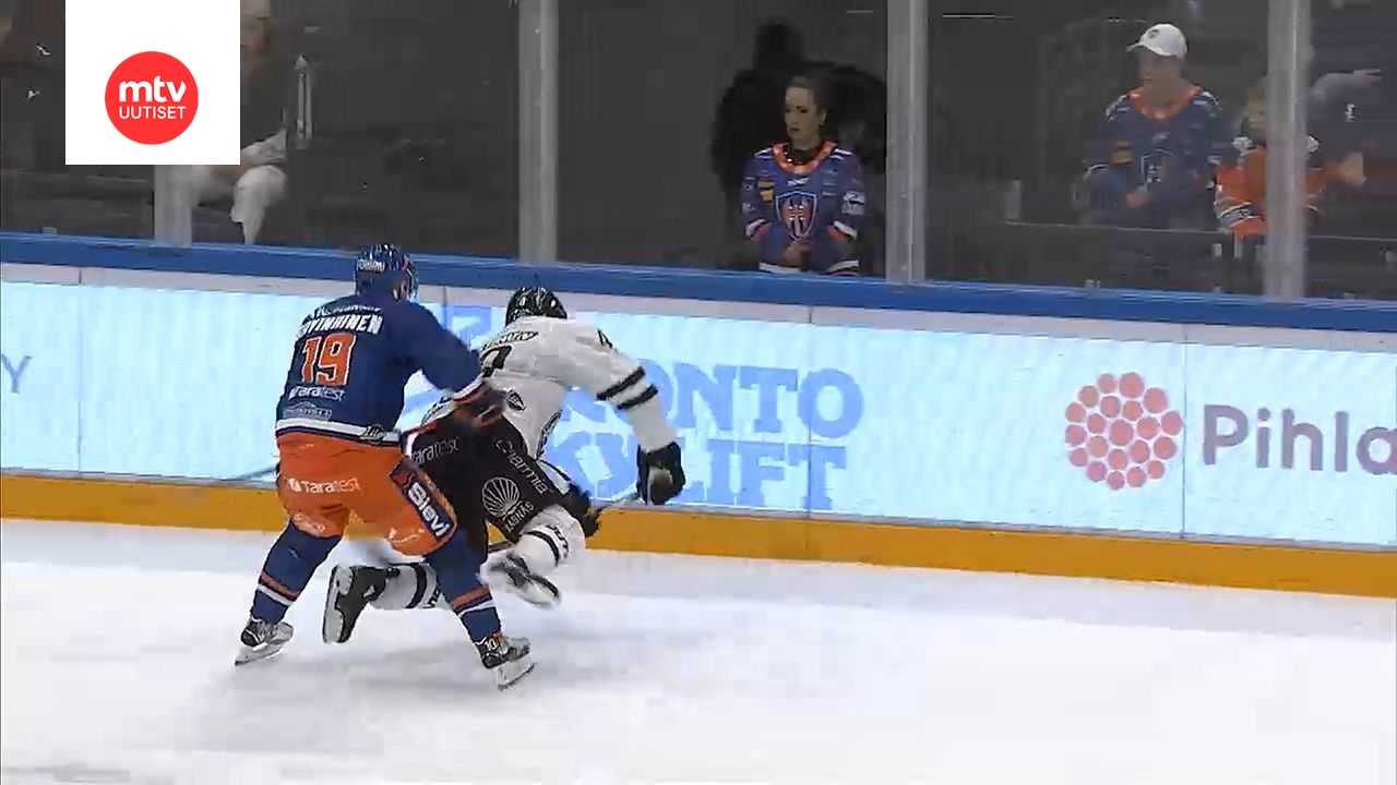 Tappara-tähti Veli-Matti Savinainen teki härskin tempun ja TPS löi 5 000 euroa Liigan suuntaan ...